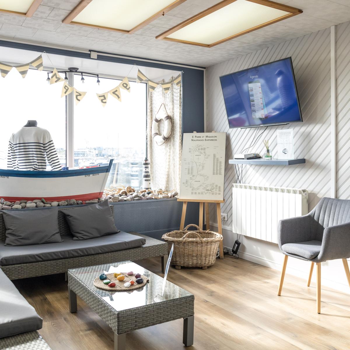 Cartes, plans et brochures | Tourisme Saint-Pierre et Miquelon